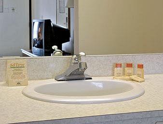 Days Inn Rocky Mount Golden East Pet Policy