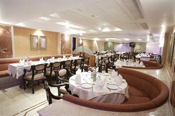 Hotel Tunga Paradise - Tg Pet Policy