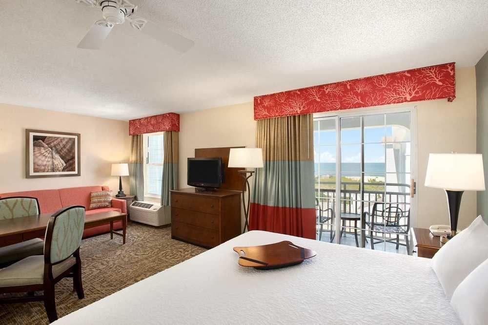 Hampton Inn and Suites Outer Banks Corolla Pet Policy