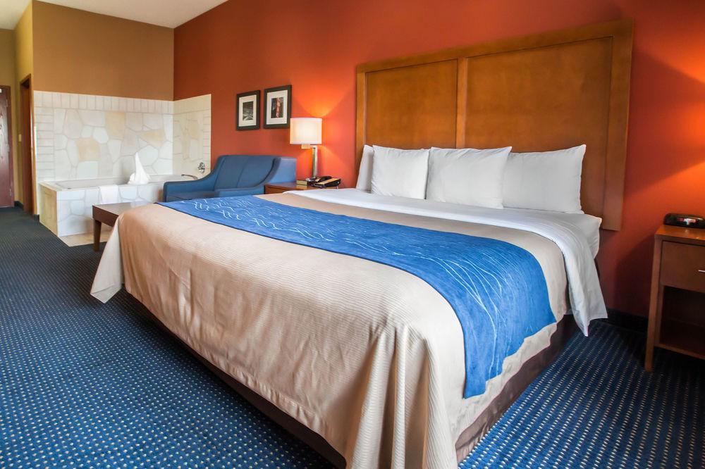 Comfort Inn Crystal Lake Pet Policy