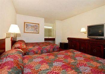 Rodeway Inn Castaic Magic Mountain Pet Policy