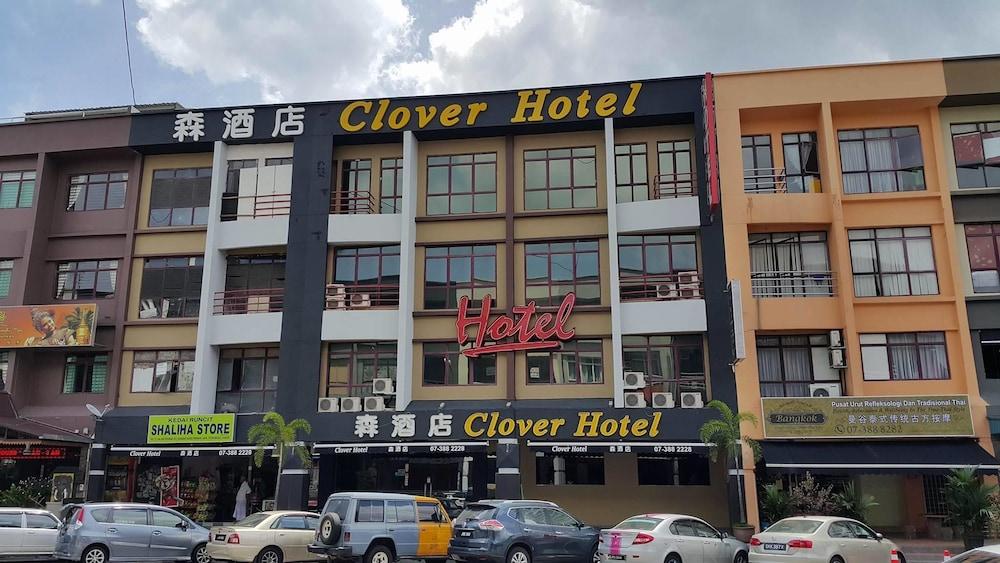 Clover Hotel Pet Policy