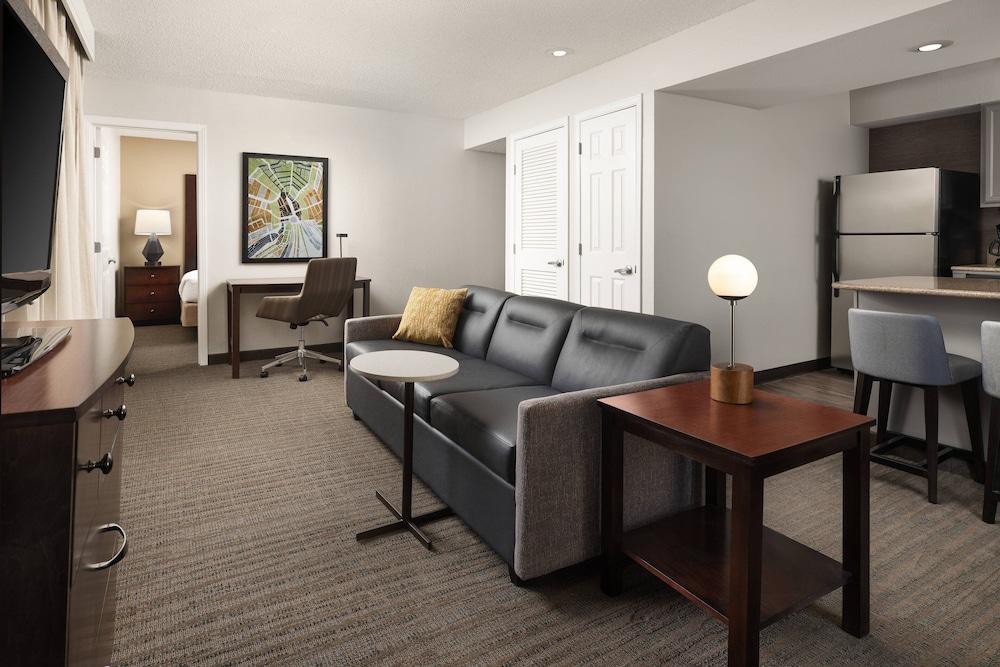 Residence Inn by Marriott Seattle Bellevue Pet Policy