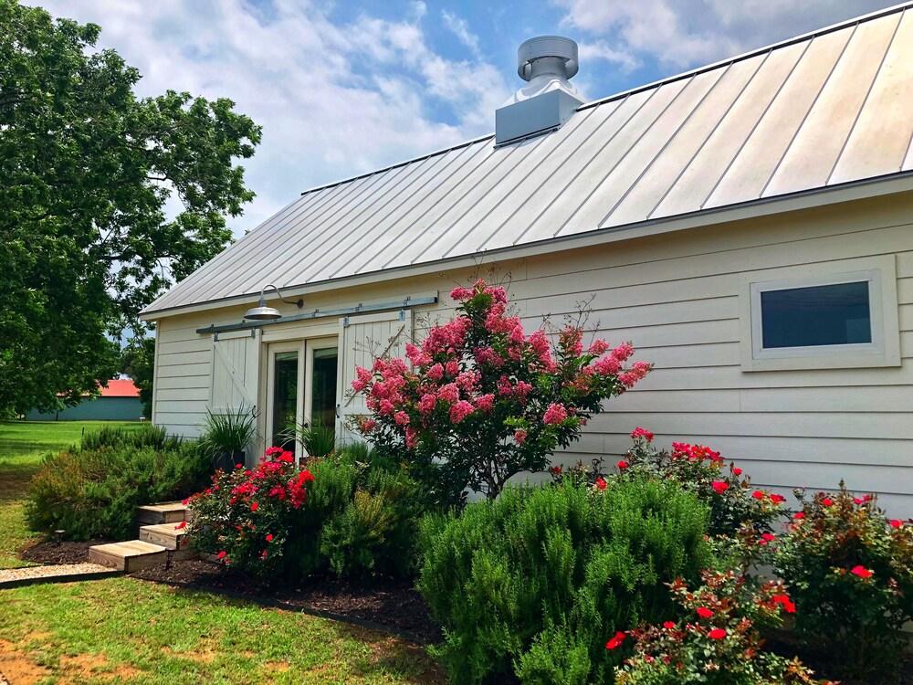 Modern Farmstead on 10 Scenic Acres Pet Policy