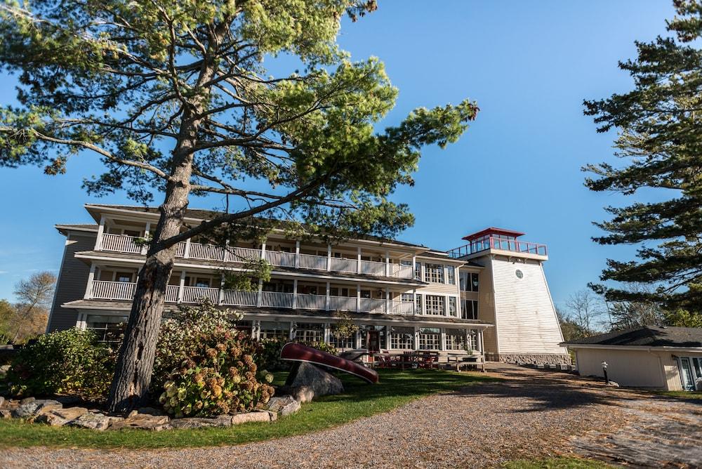 Rawley Resort Pet Policy