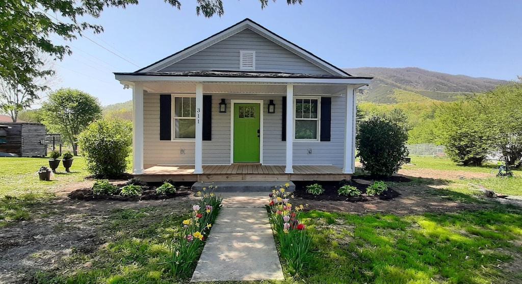 James River Luxury House Reno Pet Policy