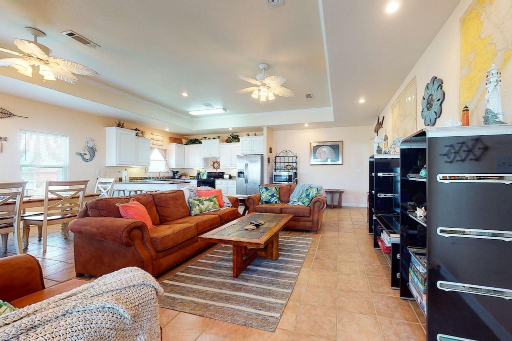 Sandy Daze Pet Policy