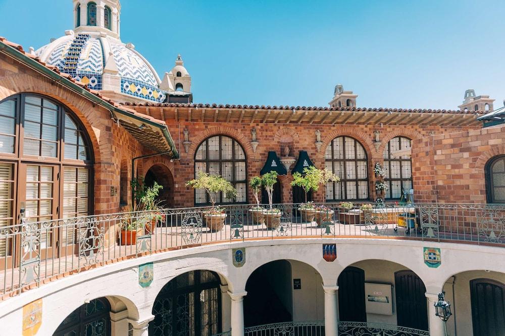 The Mission Inn Hotel and Spa Pet Policy