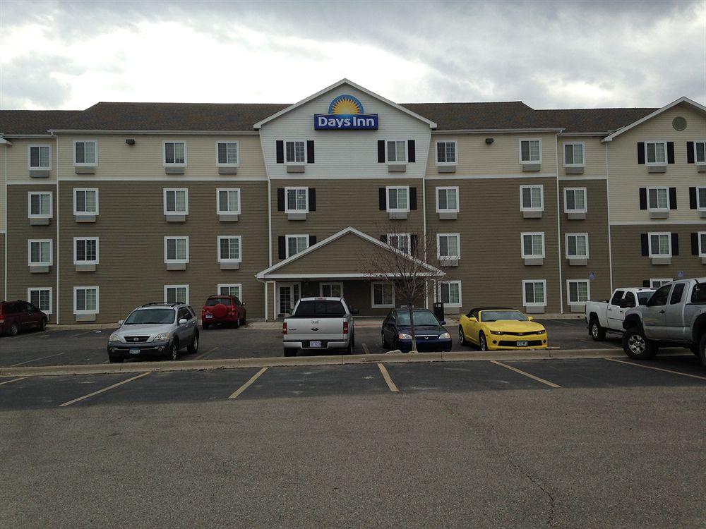 Days Inn & Suites Rochester South Pet Policy
