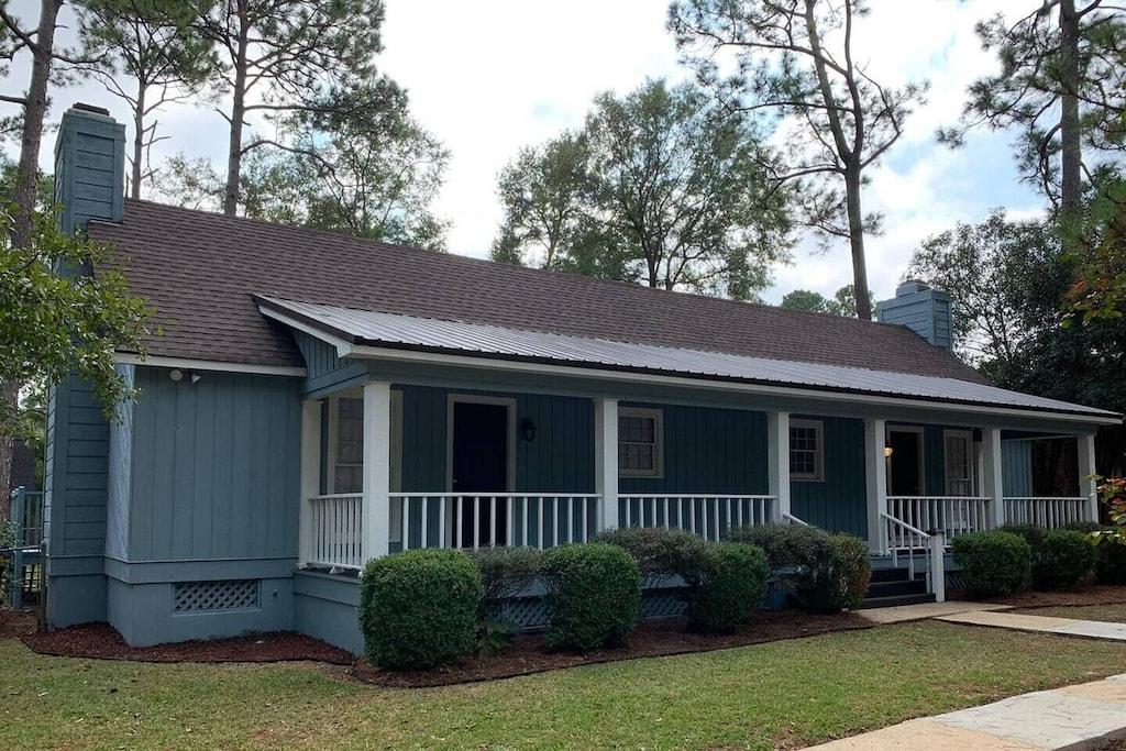 Quiet Cottage to Call Home Pet Policy