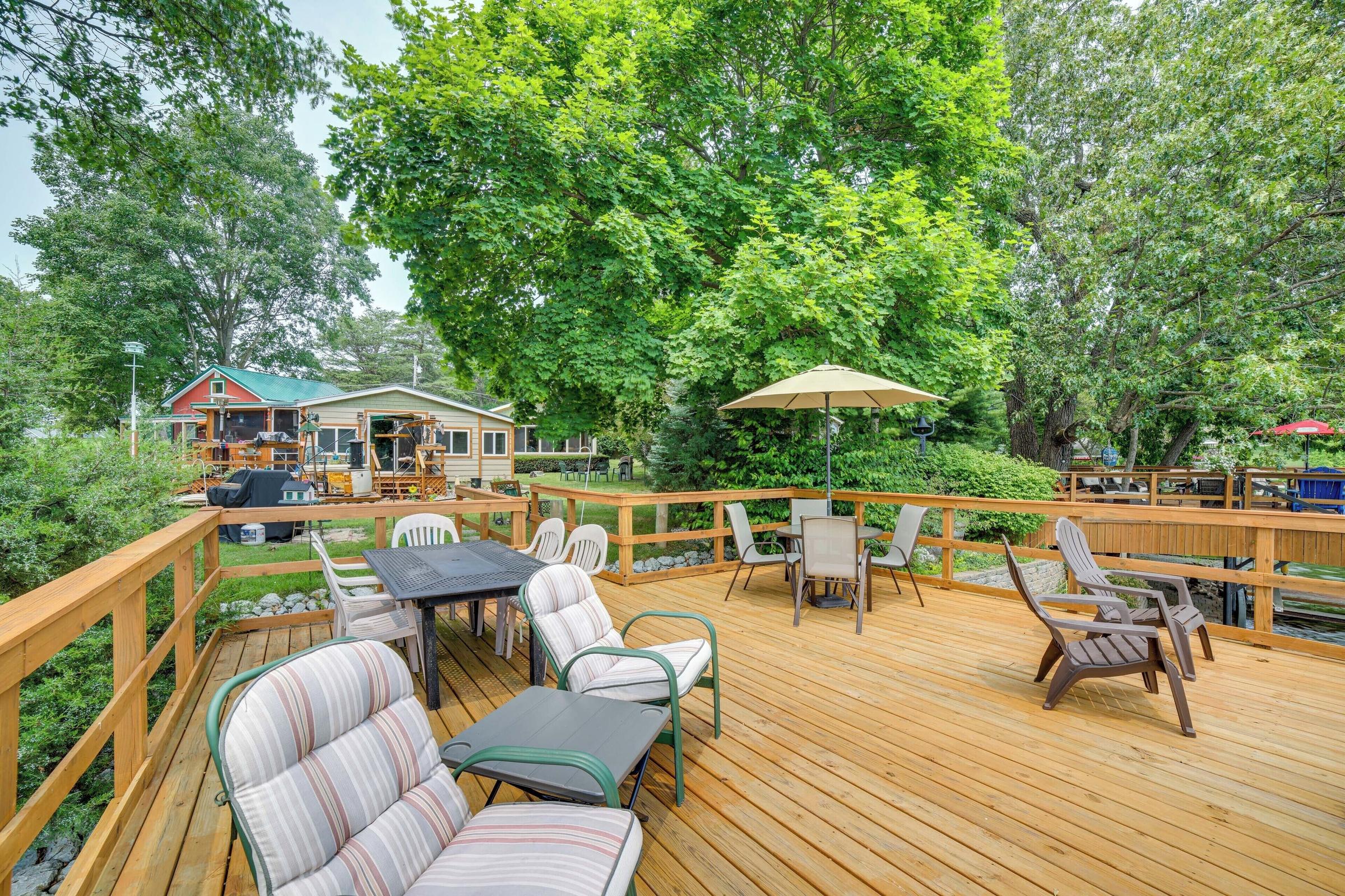 Cozy Cottage With Dock & Patio by Indiana Beach Pet Policy