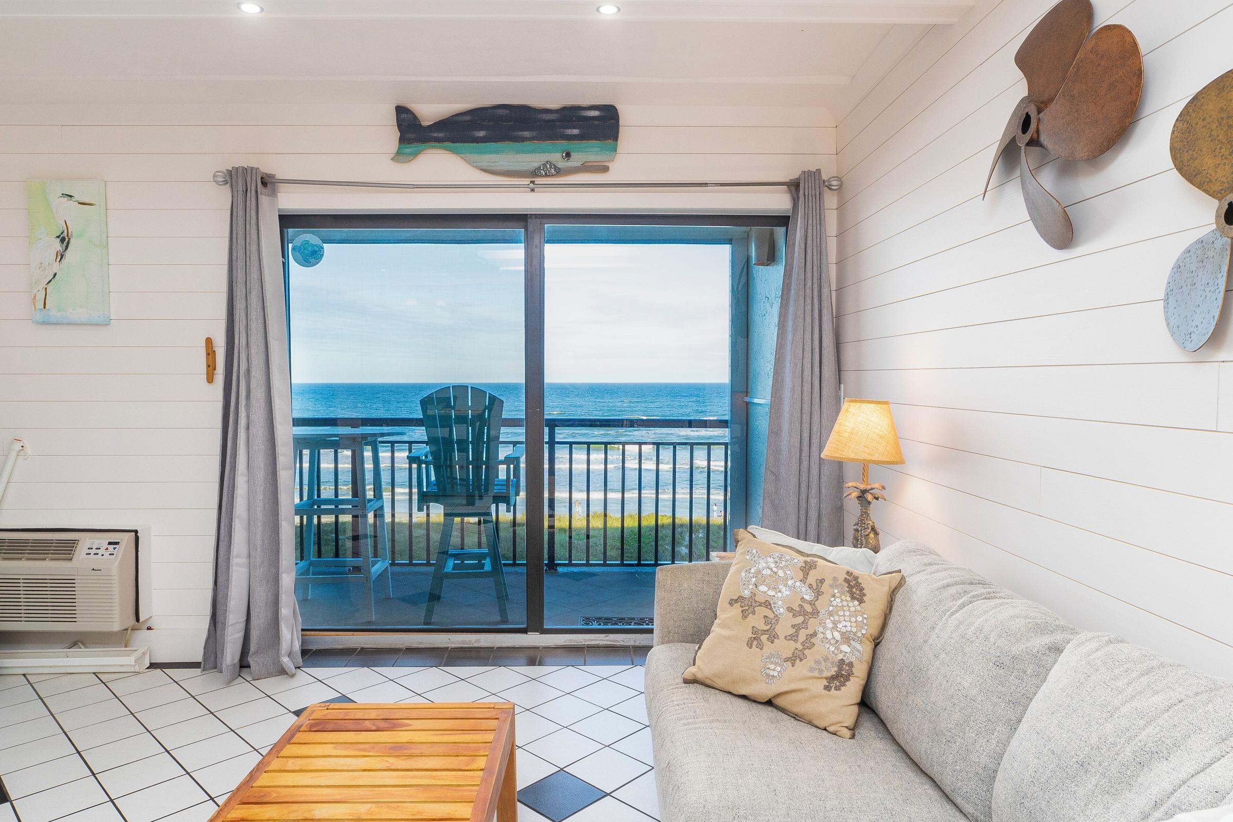 Wonderfully Charming Oceanfront 1BR Condo Pet Policy