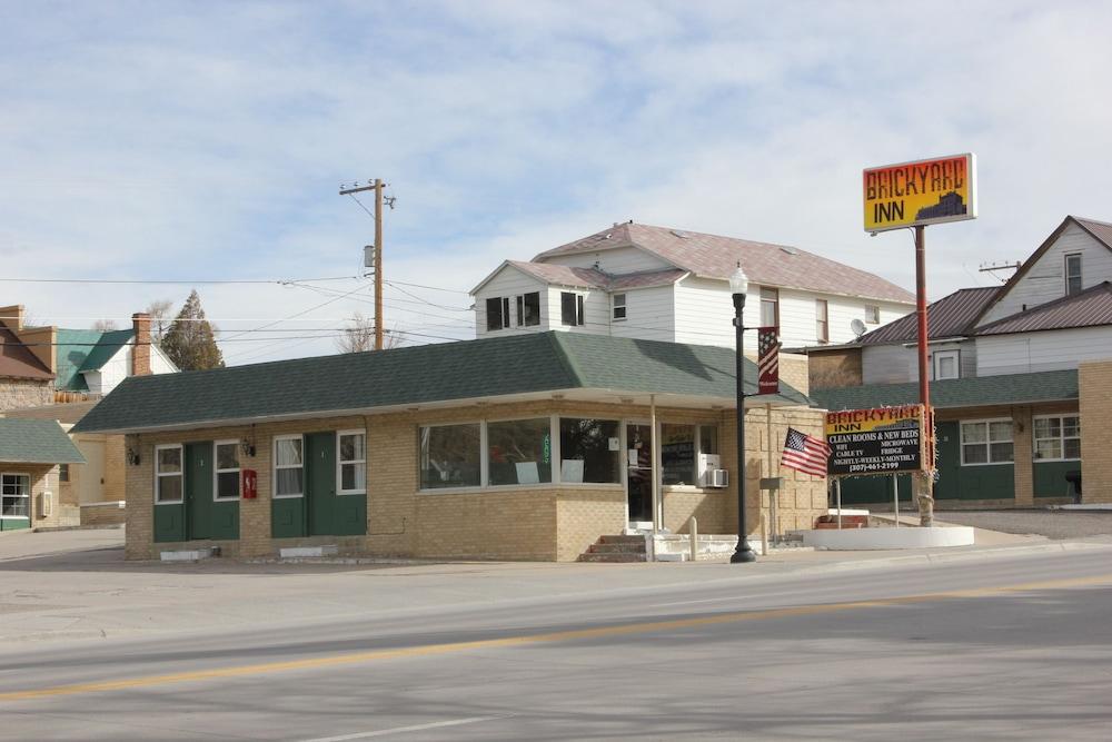 Brickyard Inn Pet Policy