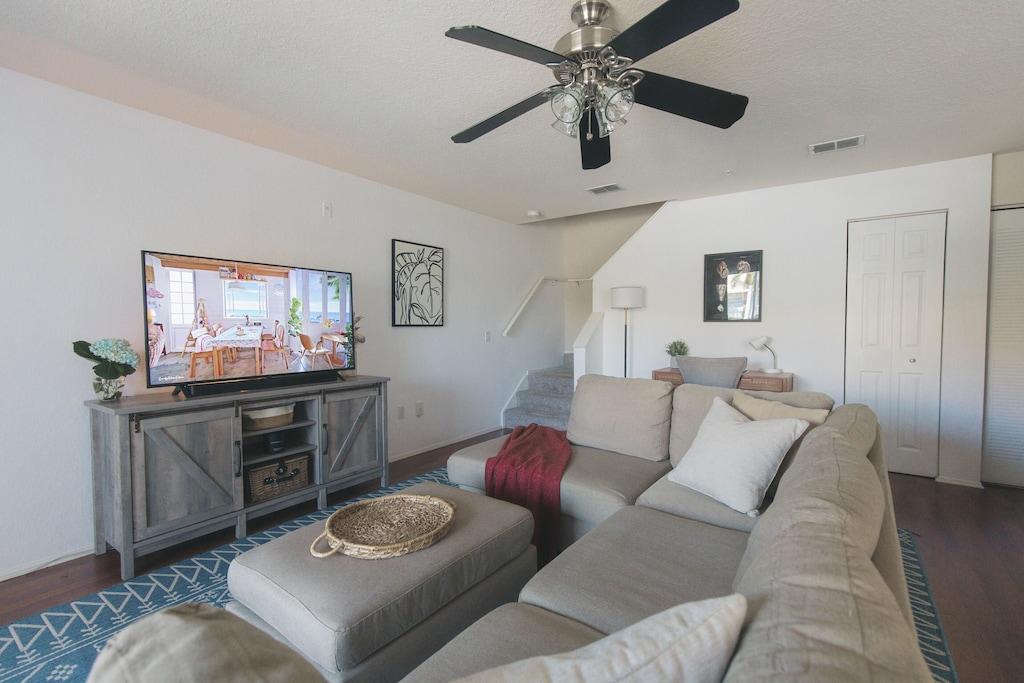 2BR Two-Story Condo in Perfect Location Pet Policy