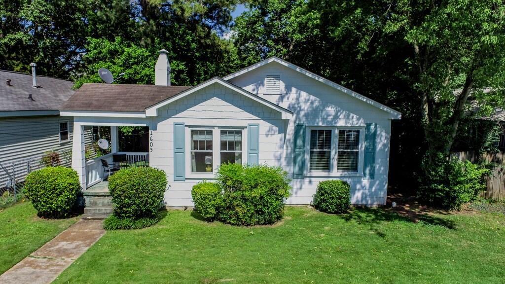 Bama Bungalow Pet Policy