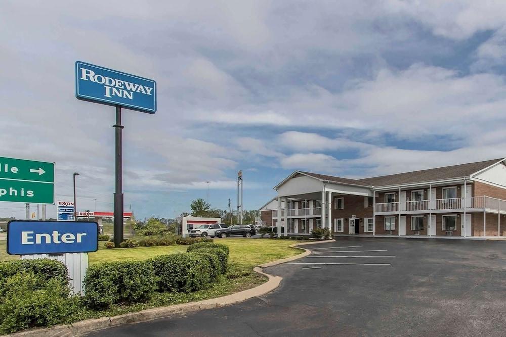 Rodeway Inn Pet Policy