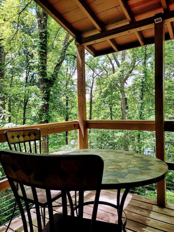 Awesome A-Frame on Private Lake Papakeechie Pet Policy