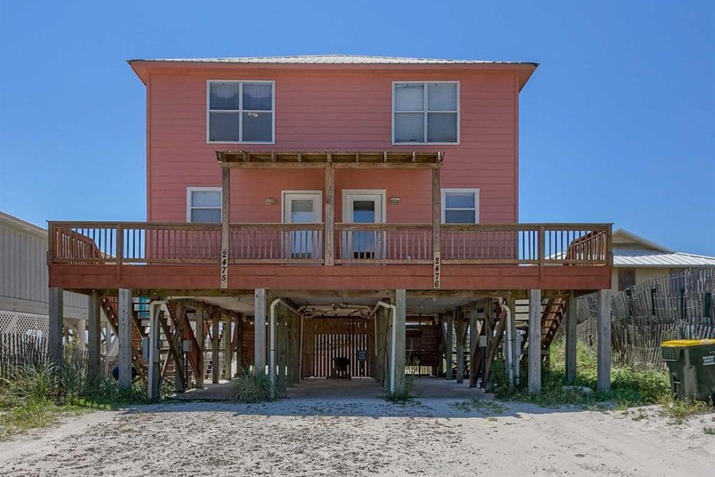 Sand Days Pet Policy