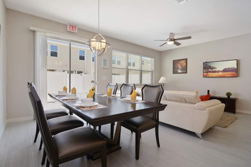 Four Bedrooms Townhome Compass Bay Resort 5130a Pet Policy