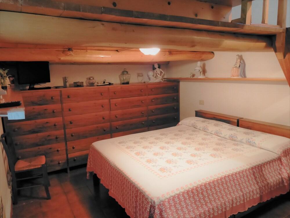 Casa Il Banano Pet Policy