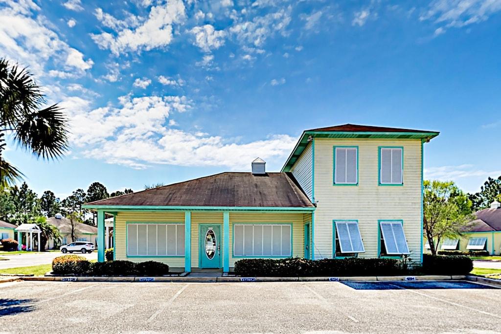 Simply Paradise Pet Policy