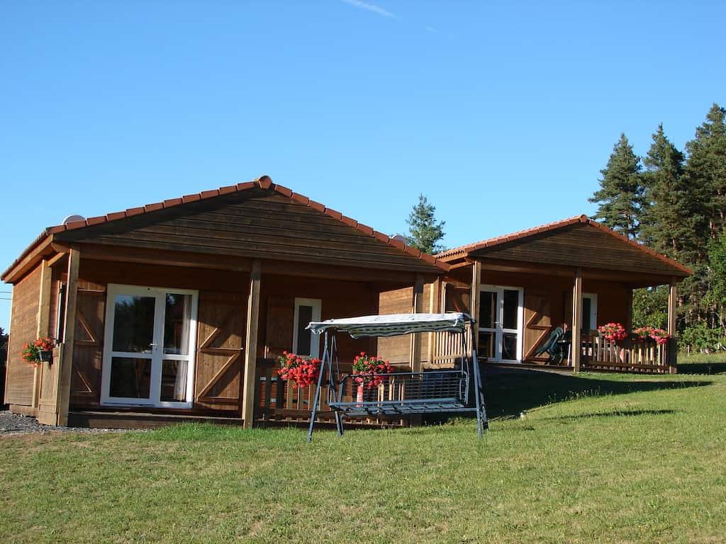 Chalet - Lapte Pet Policy
