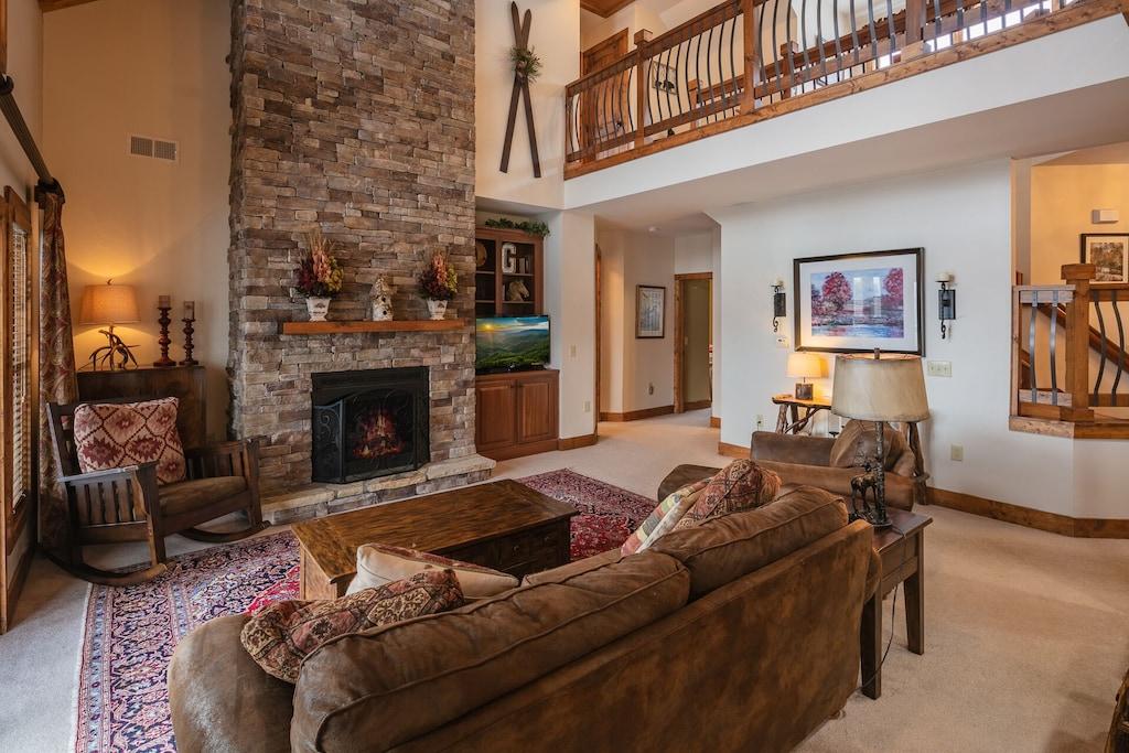 Ridgeview Condo at the Lodges at Elkmont Pet Policy