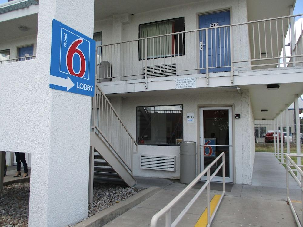 Motel 6 Austin TX Pet Policy