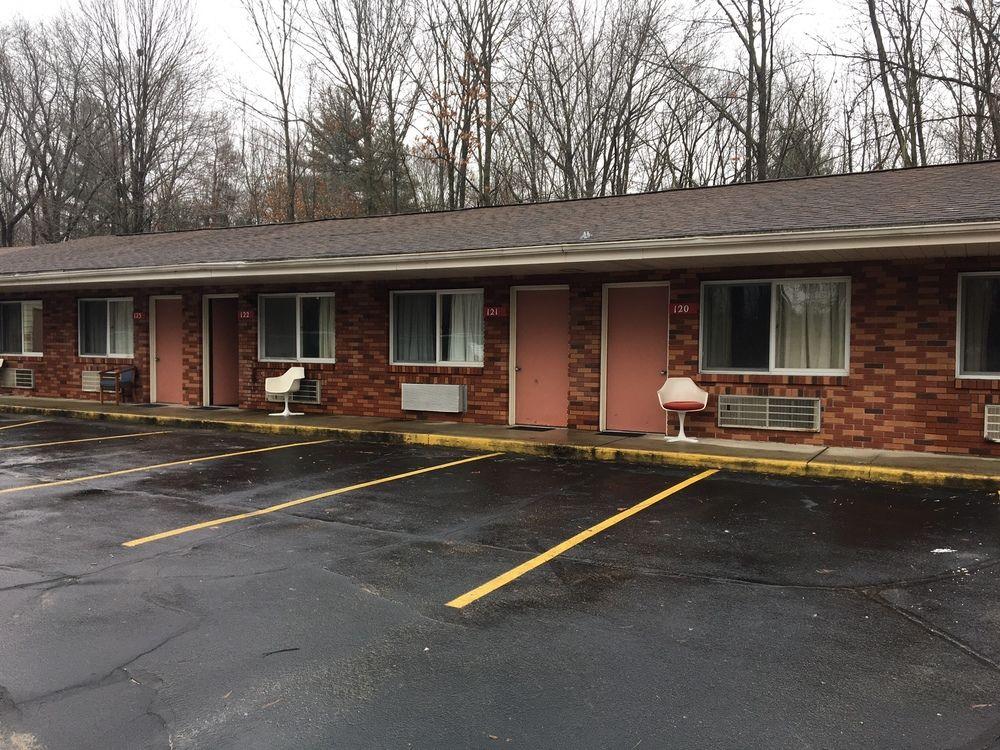 Bridgman Inn Pet Policy