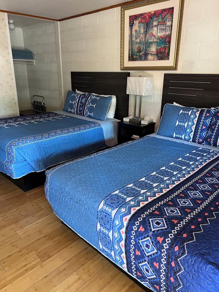 Starlight Motel Pet Policy