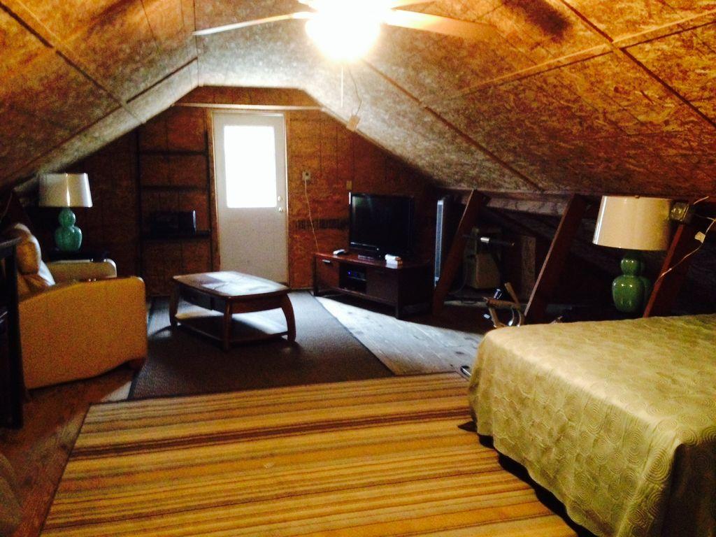 VRBO Harrisonville Pet Policy vrbo-harrisonville-pet-policy