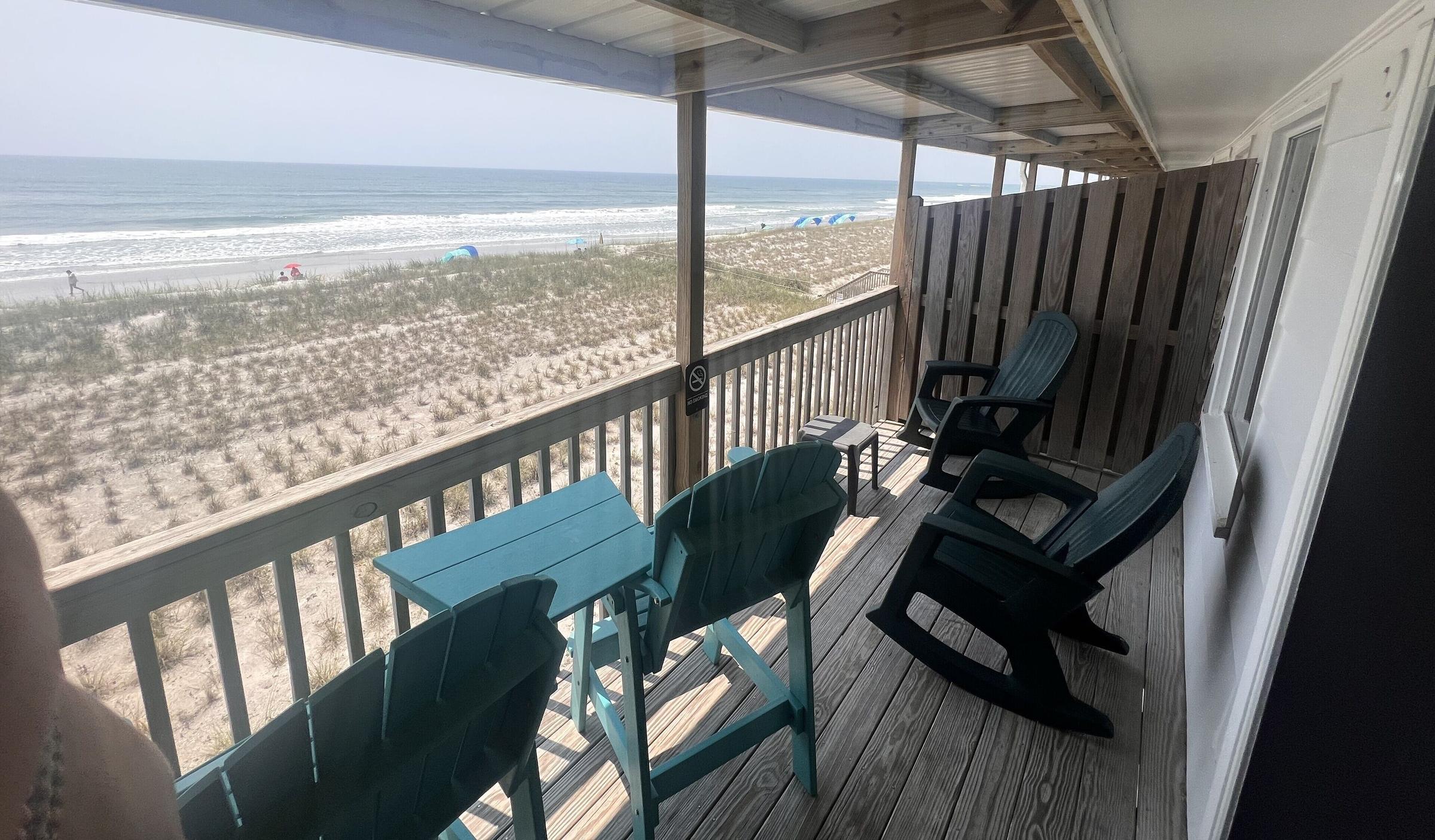 Standard Double Room in Topsail Beach Pet Policy