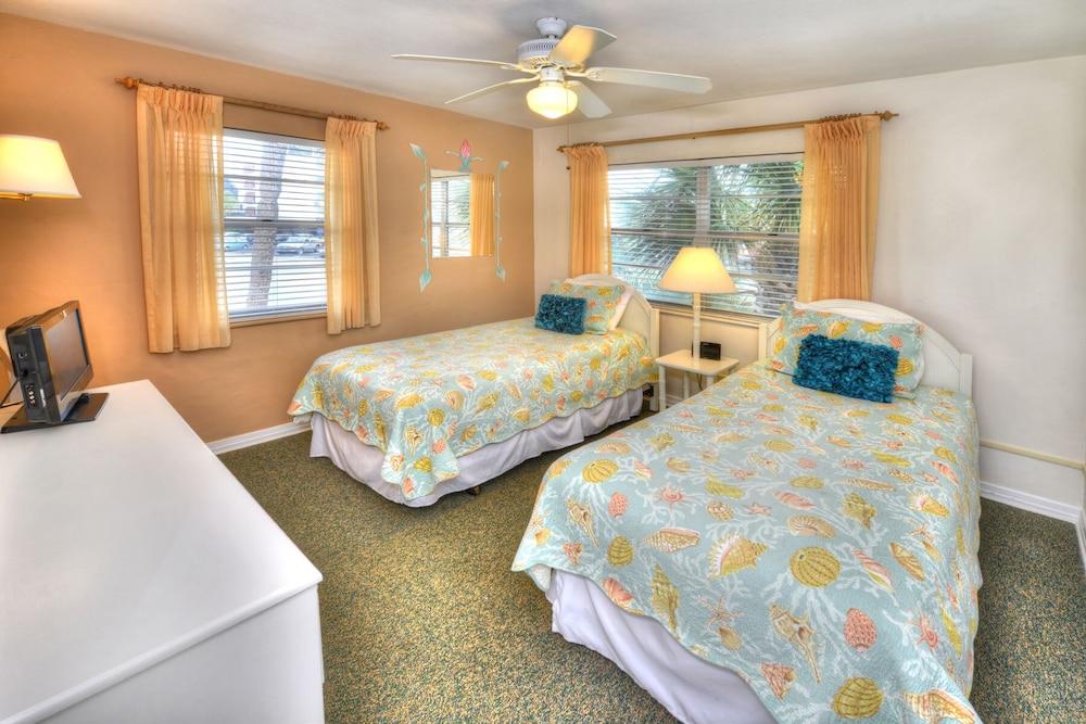 Tropical Manor 2 Bedroom Apartment Pet Policy