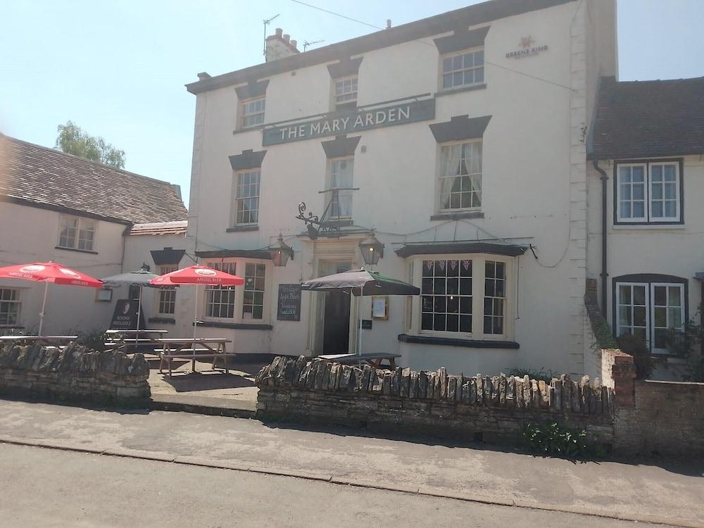 The Mary Arden Inn Pet Policy