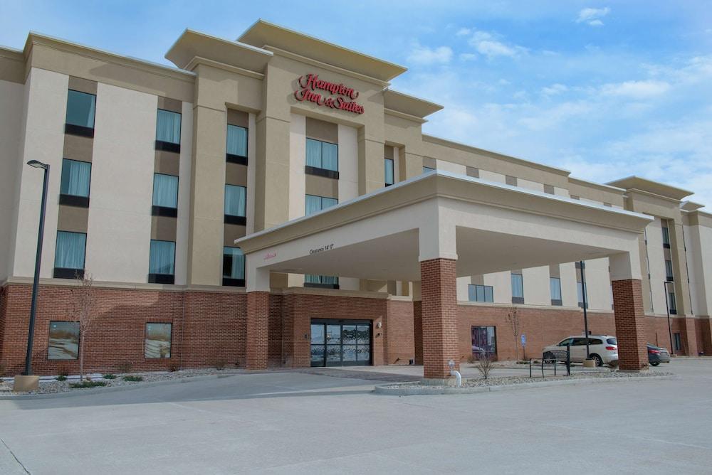 Hampton Inn & Suites Bay City Pet Policy