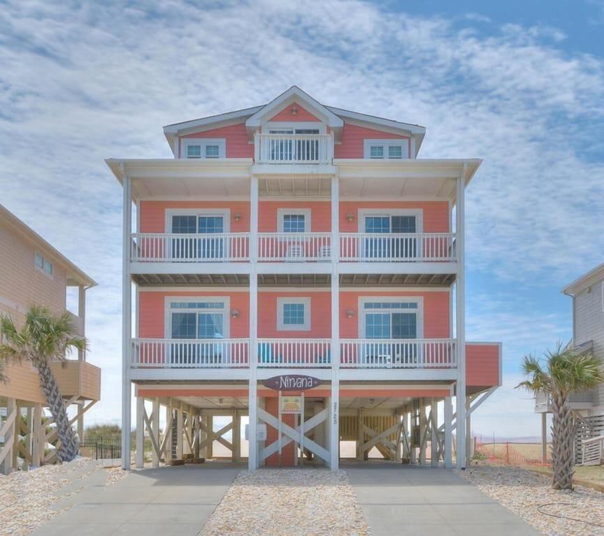 Oceanfront 9BR with Private Pool & Elevator Pet Policy