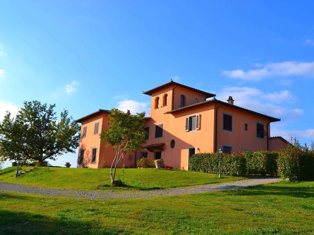 Belvilla by OYO Holiday Home With Swimming Pool Pet Policy