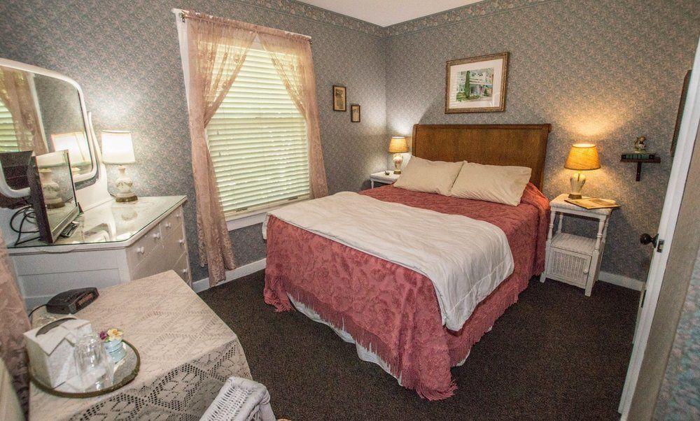 Terrace Inn and 1911 Restaurant Pet Policy