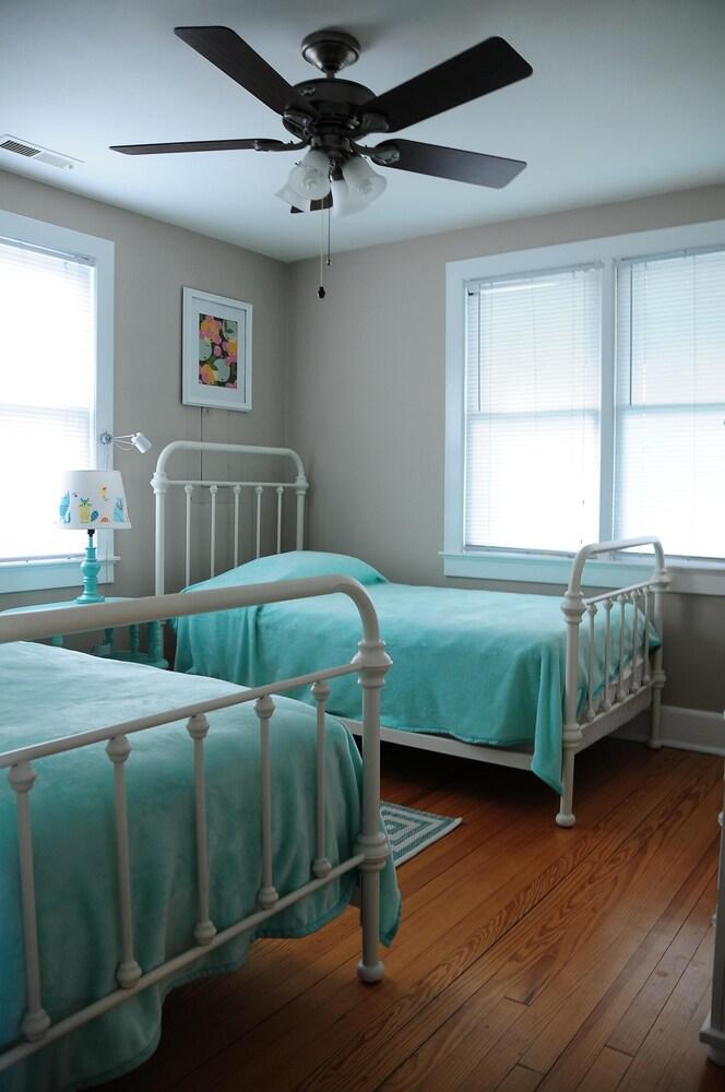 Rock Hall Cottage Pet Policy