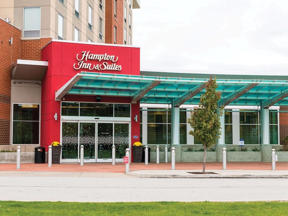 Hampton Inn & Suites Erie Bayfront Pet Policy