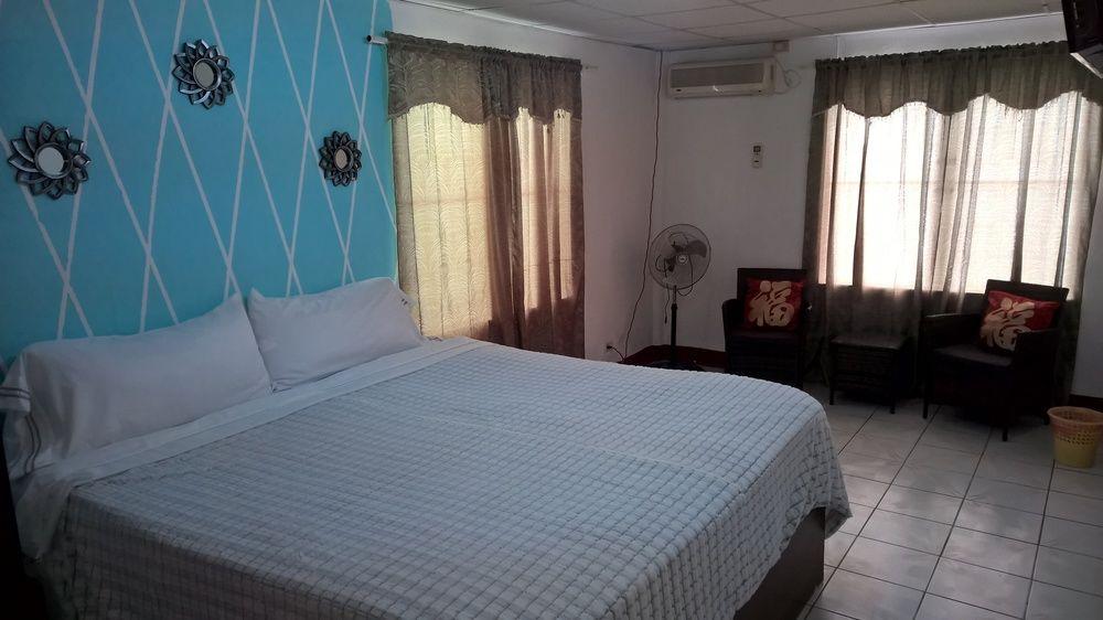 The Red Hut Inn Pet Policy