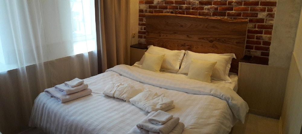 Hotel Nikolsky Red Square Pet Policy