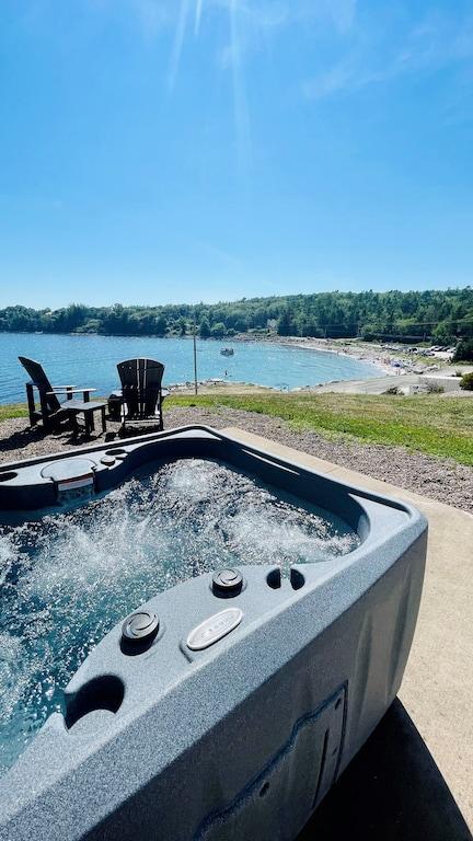 Oceanfront Seashore Unit Next to Fox Point Beach Pet Policy