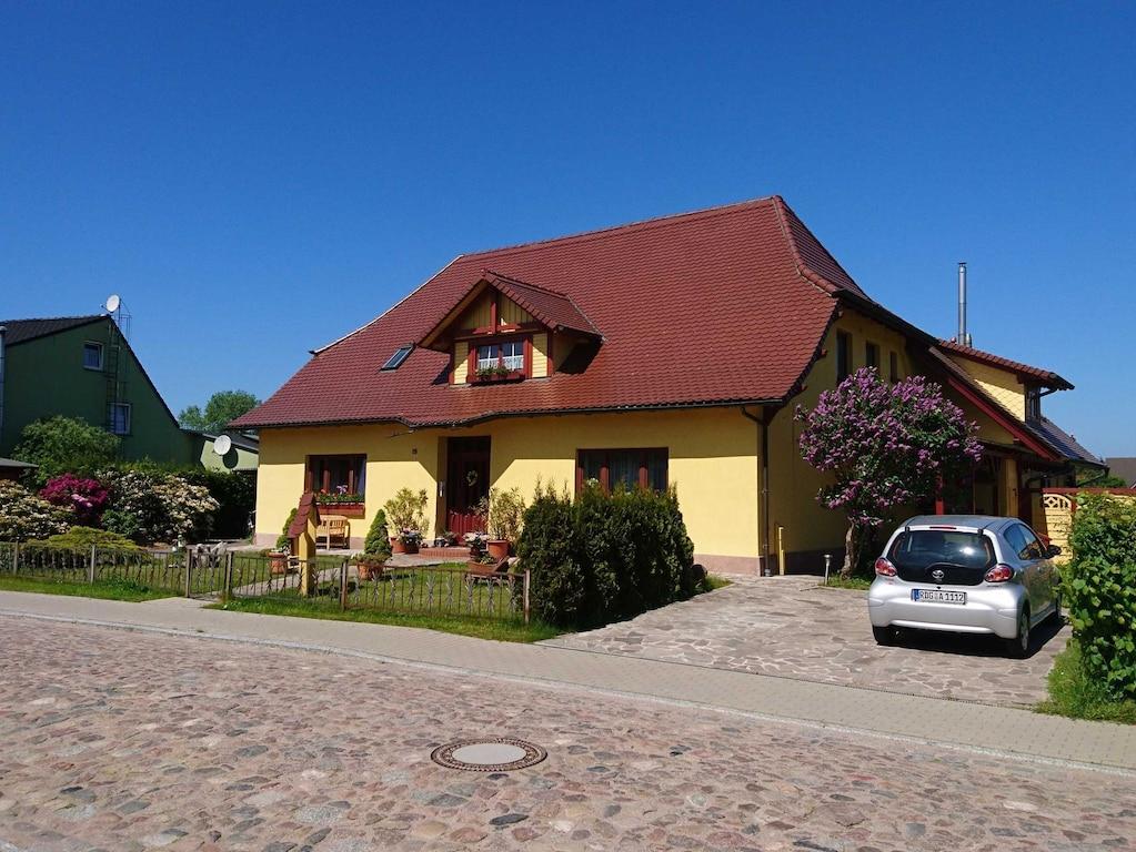 Apartment Melchert Pet Policy