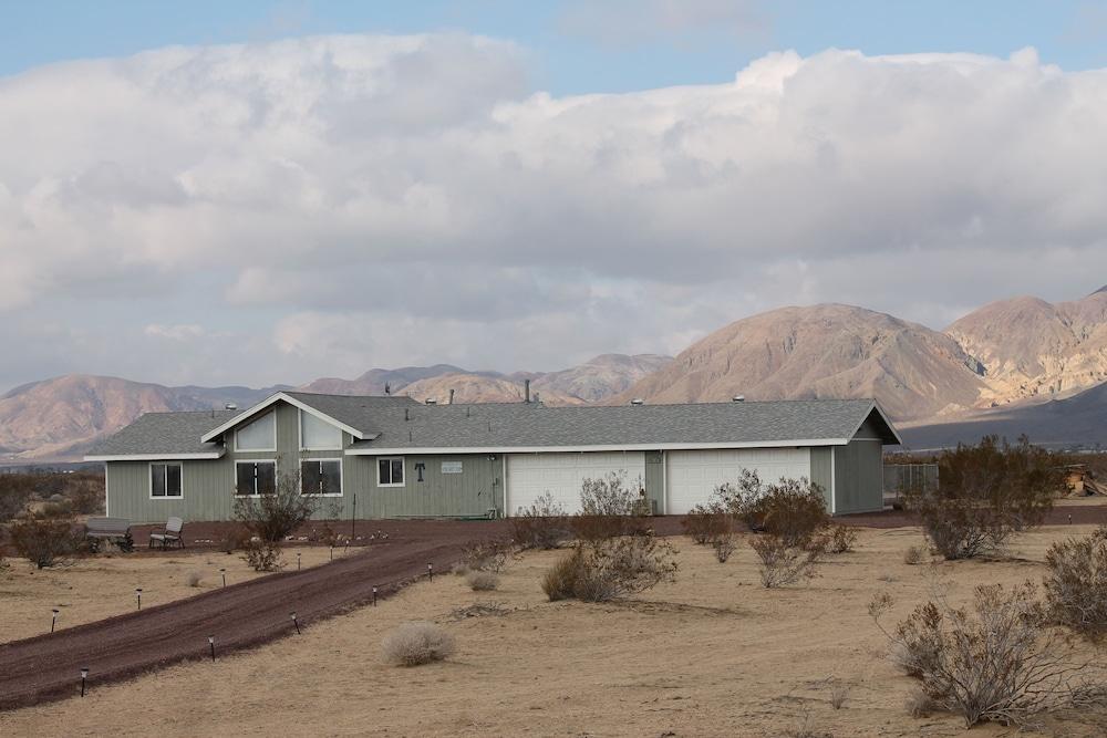 Shooting Star Ranch Pet Policy