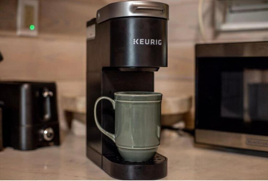 Beavers Box Tiny Cabin Pet Policy