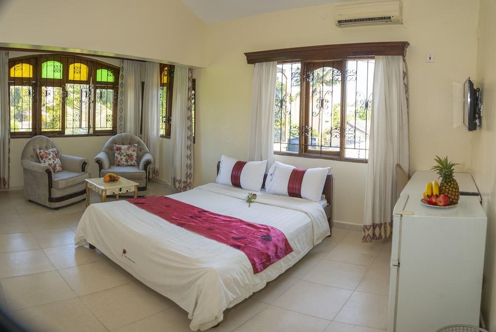 Nyali Parkside Resort Pet Policy