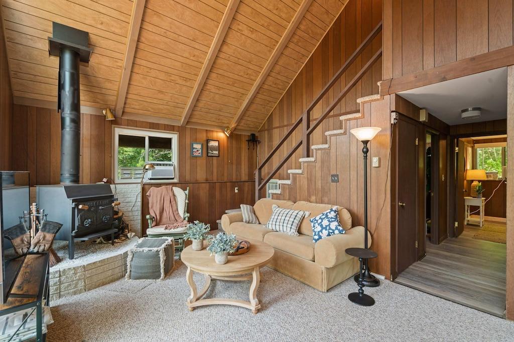 Hummingbird Ridge Pet Policy