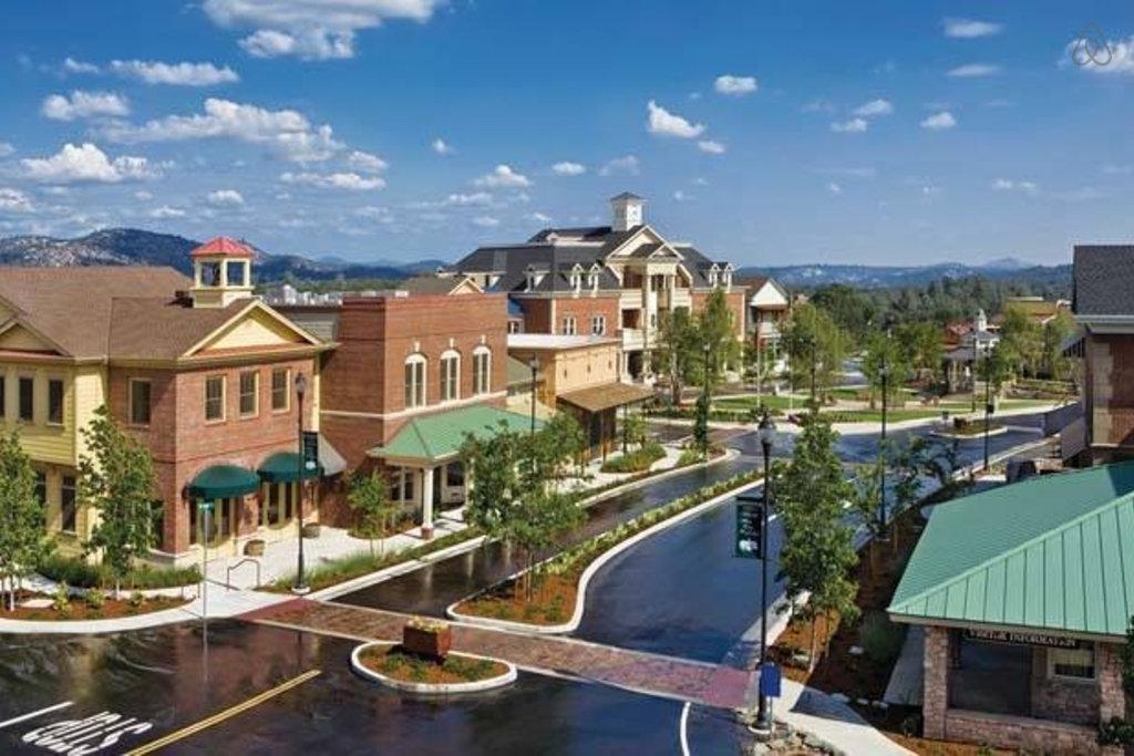 Pet Friendly Hotels in Copperopolis, CA - BringFido