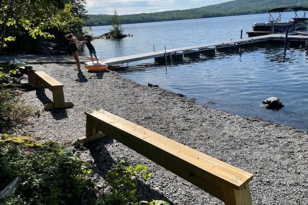 The Happy Place Pet Policy